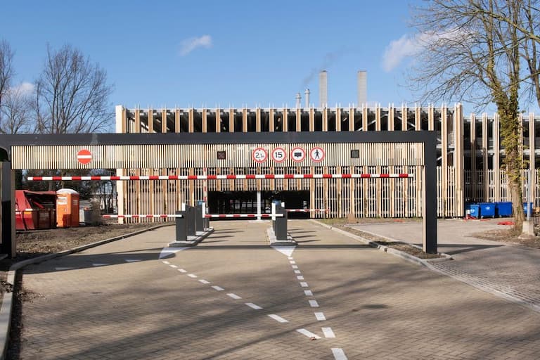 Bekleding parkeergarage TU Delft | OFN